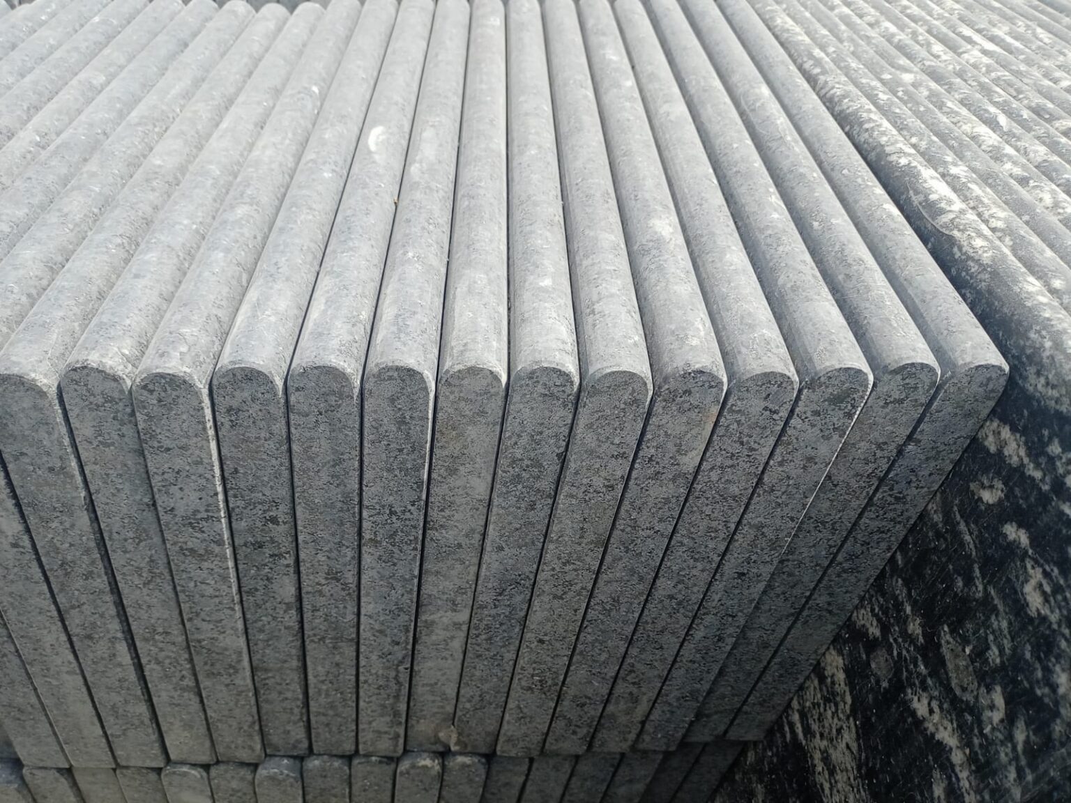 Granite RIM Stone - Regatta Granites India